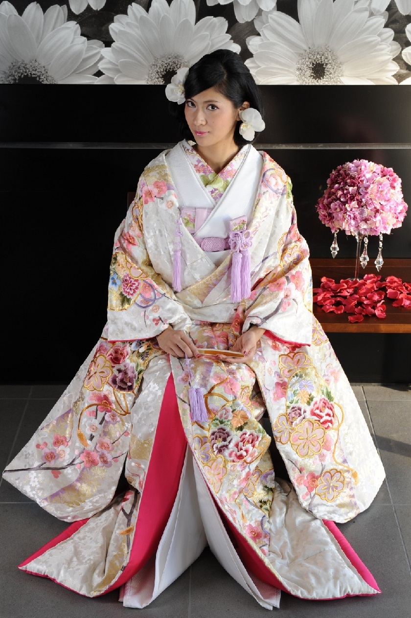 Jigsaw puzzle «Wedding kimono» - solve jigsaw puzzles online | PuzzleIt