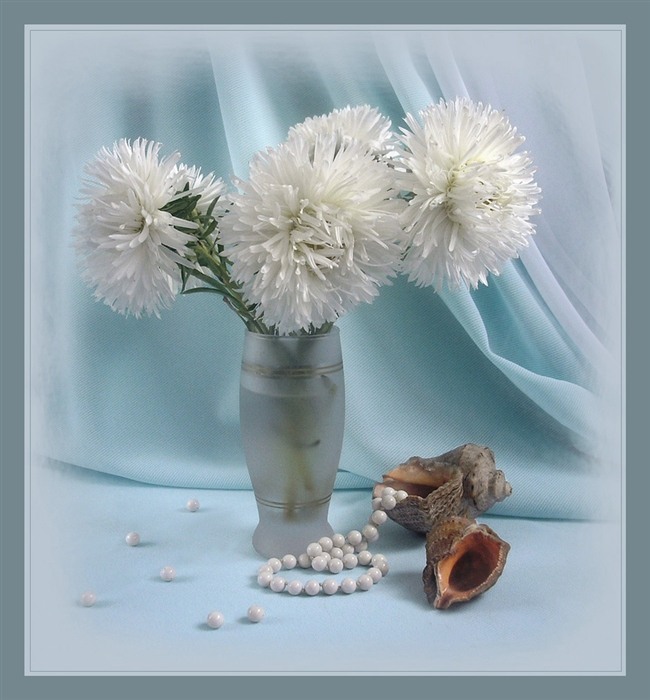 Jigsaw puzzle «White asters» - solve jigsaw puzzles online | PuzzleIt