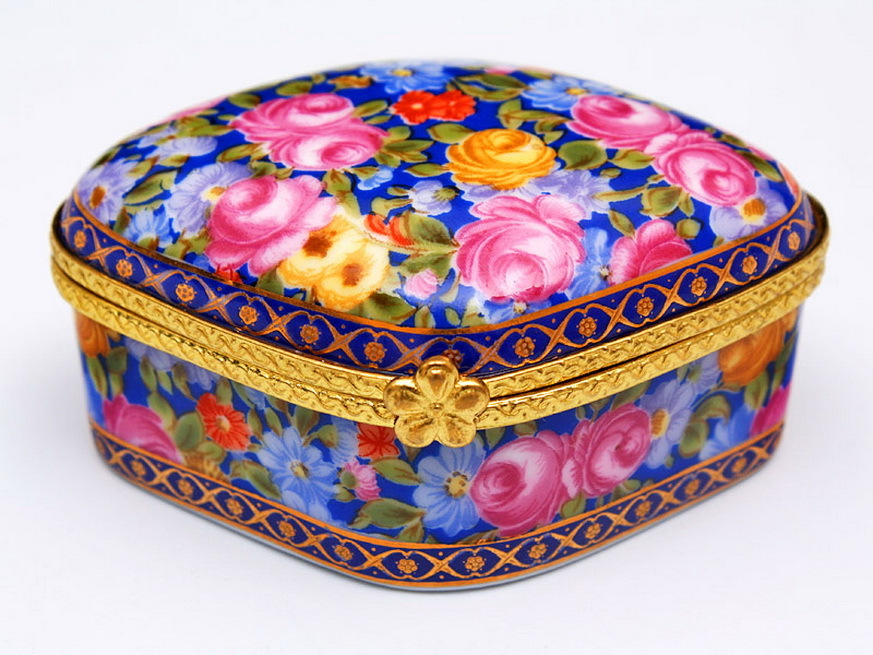 Jigsaw puzzle «Porcelain box» - solve jigsaw puzzles online | PuzzleIt