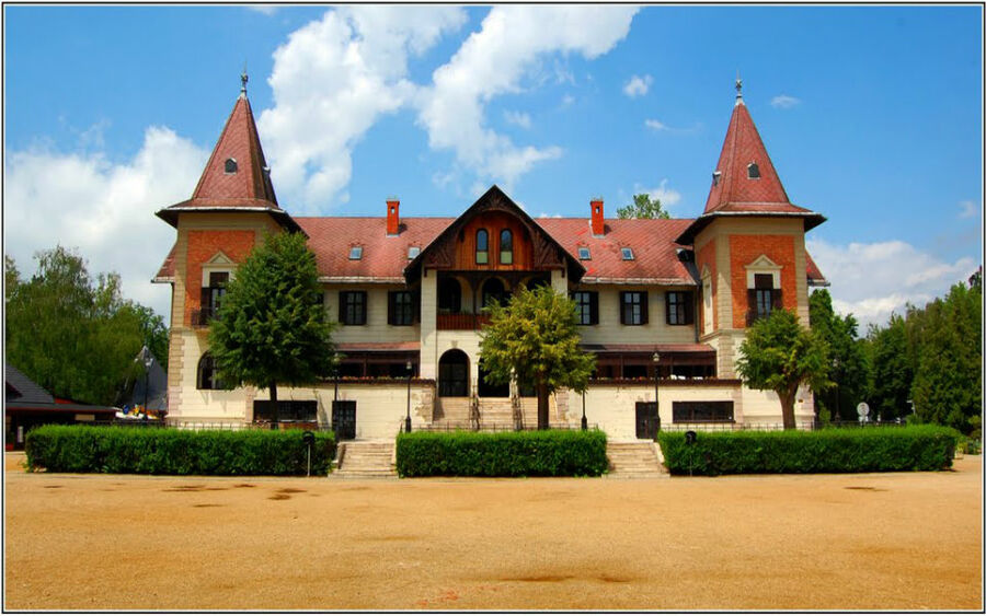 Jigsaw puzzle «Villa» - solve jigsaw puzzles online | PuzzleIt